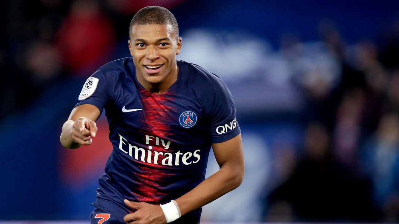 Mbappé 'cambia' a Cristiano de su cuarto por Kylian - ESPN
