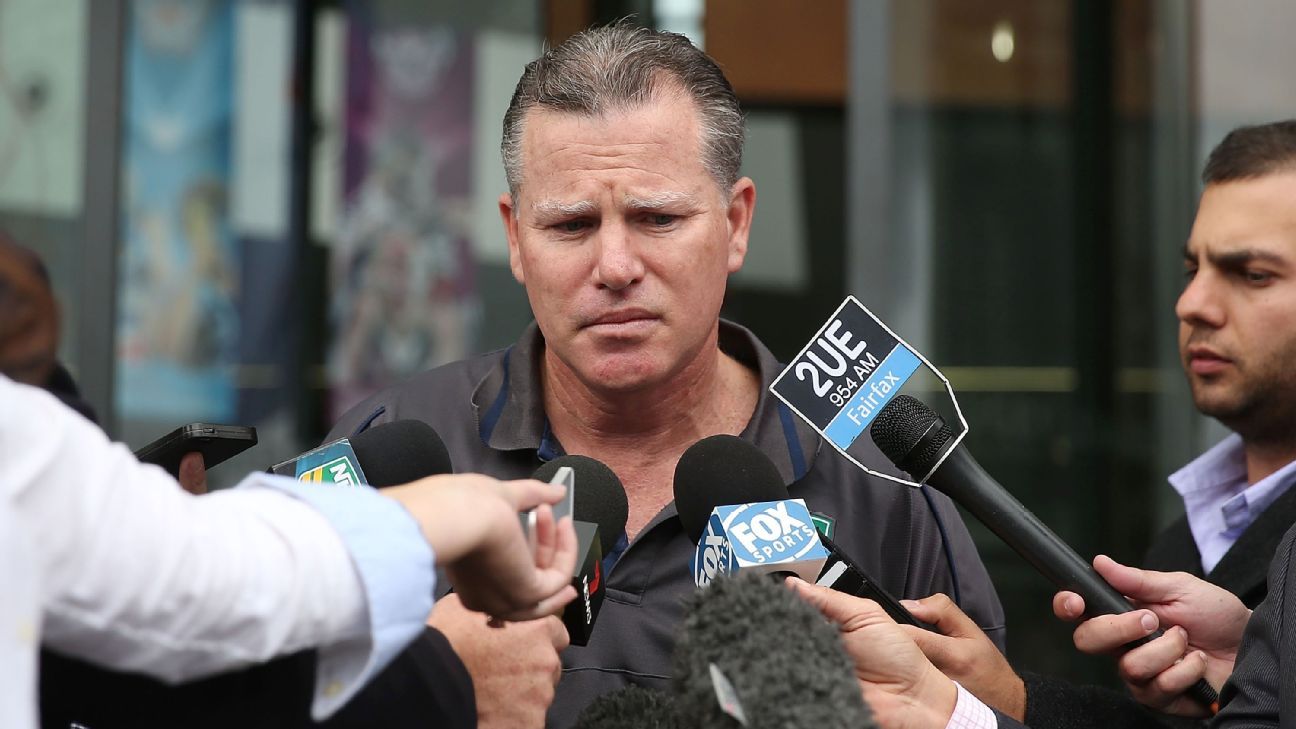 NRL dumps referees boss Tony Archer after turbulent 2018 season - ESPN