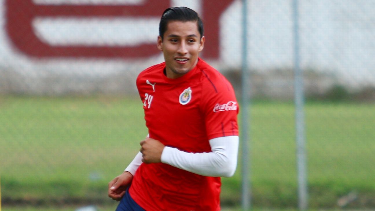 Carlos Cisneros reaparece en derrota de Chivas - ESPN