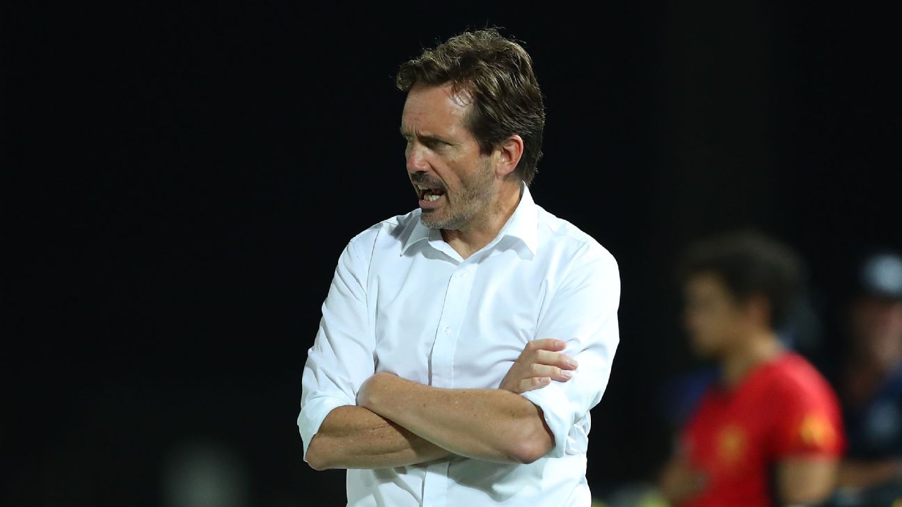 Mike Mulvey challenges Central Coast Mariners to win again after ...