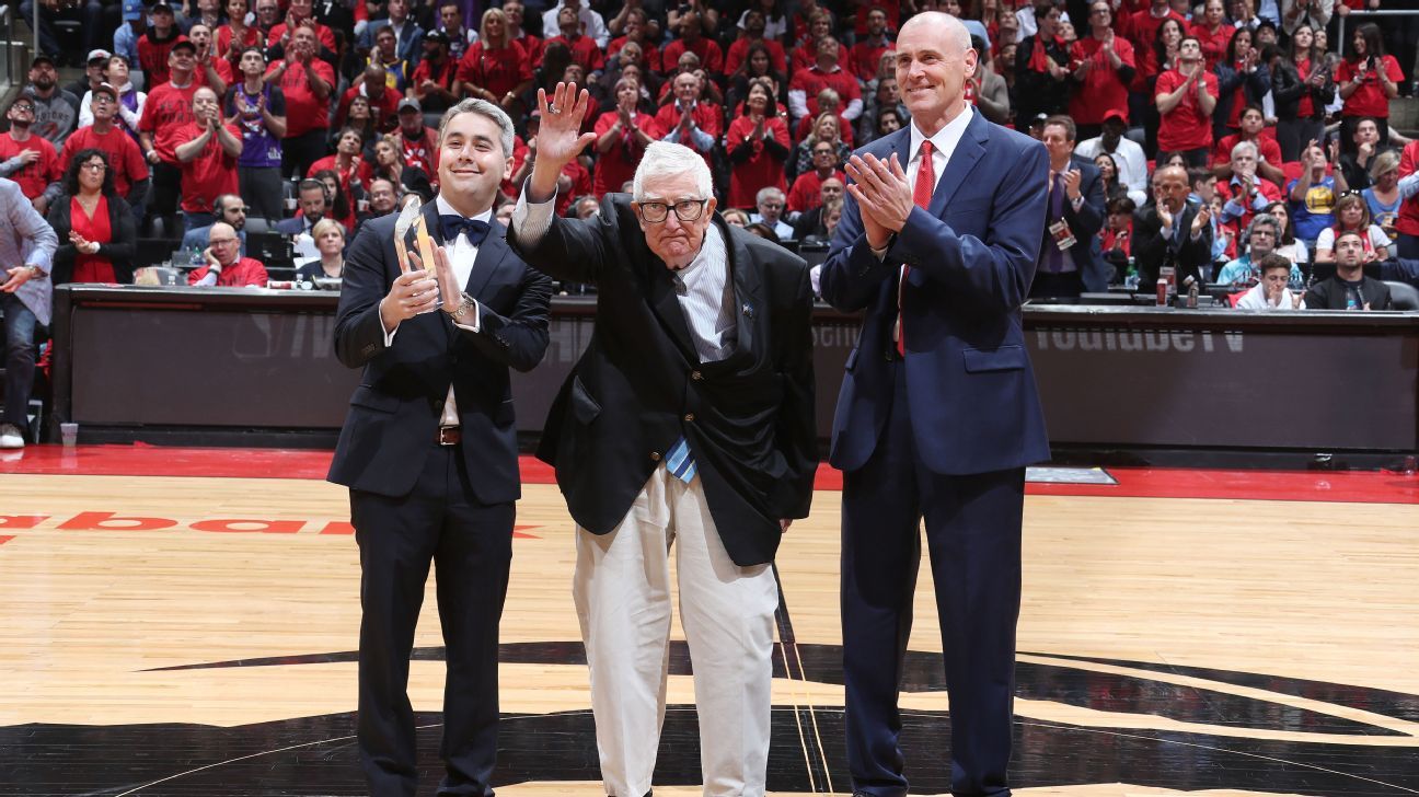 Jazz legend Layden honored by NBA coaches - ESPN