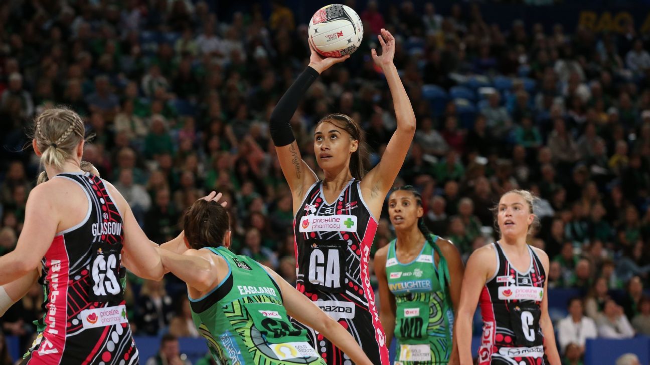 Fever pip Thunderbirds in Super Netball - ESPN