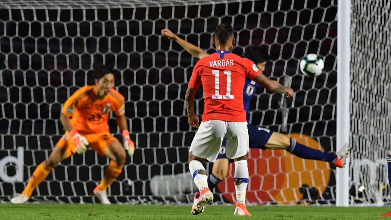 Eduardo Vargas es el máximo goleador chileno en Copa América - ESPN
