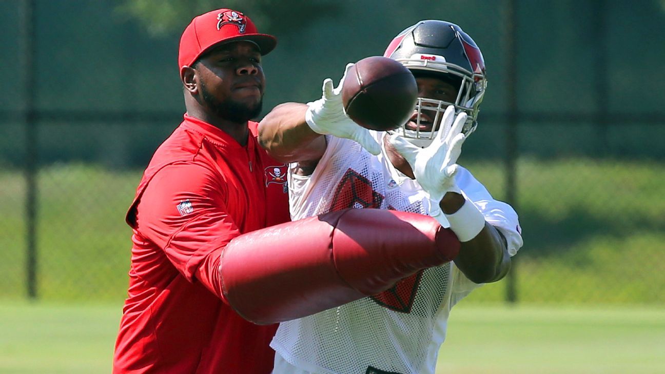 Ability to relate to QBs makes Byron Leftwich a 'rising star' as OC ...