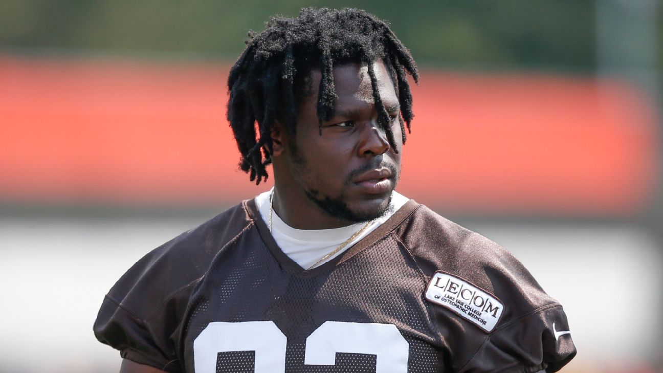 Chad Thomas salió inmovilizado de práctica de Browns - ESPN