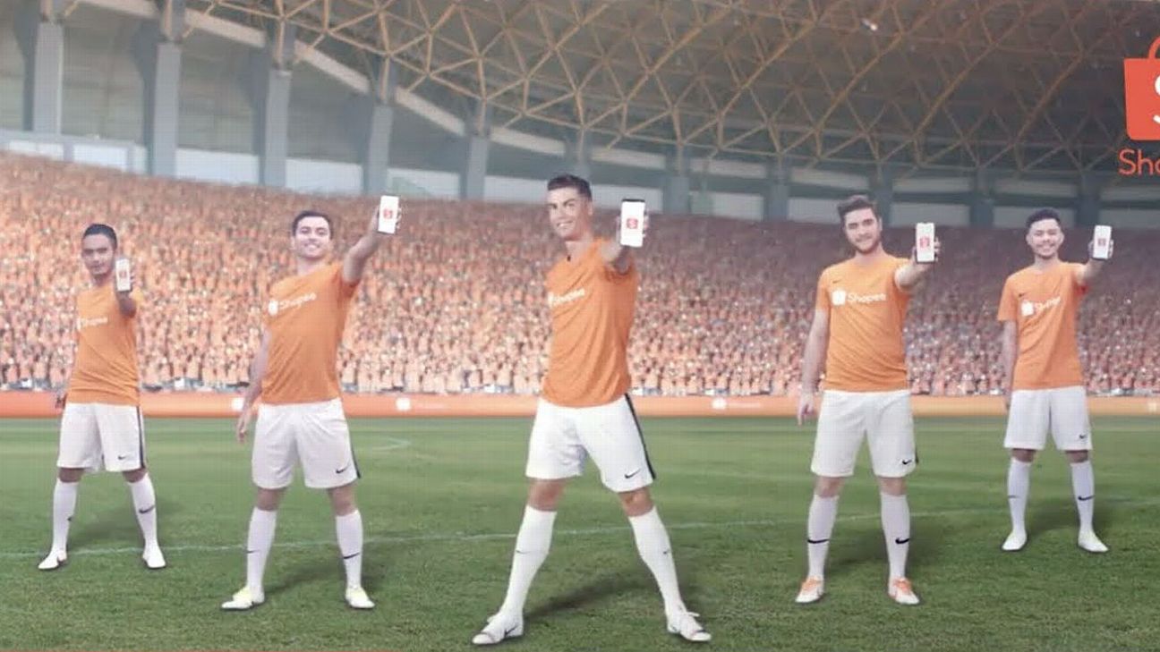 Toe Poke Daily: Watch Ronaldo's crazy dance moves in shopping advert - ESPN