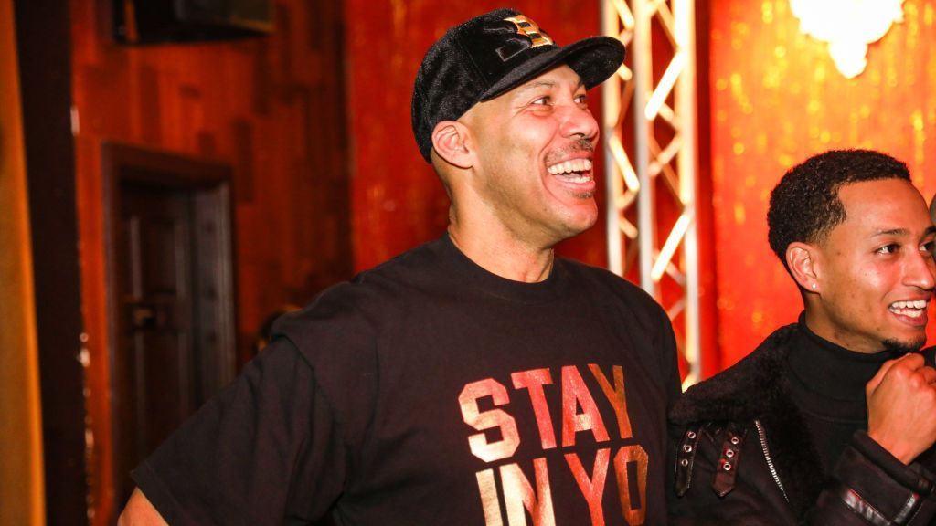 LaVar Ball reorganiza BBB y cambia su web - ESPN