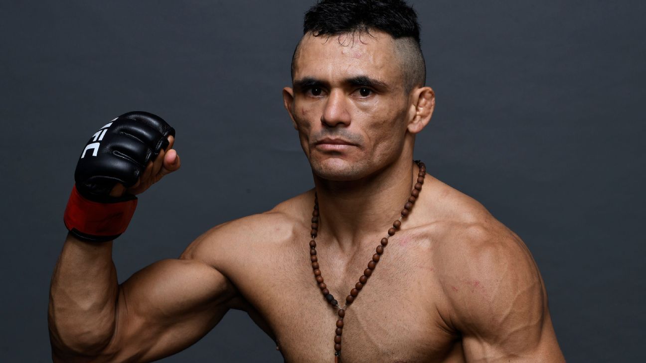 Em boa fase, Douglas 'D-Silva' promete surpreender rival no UFC 271 - ESPN