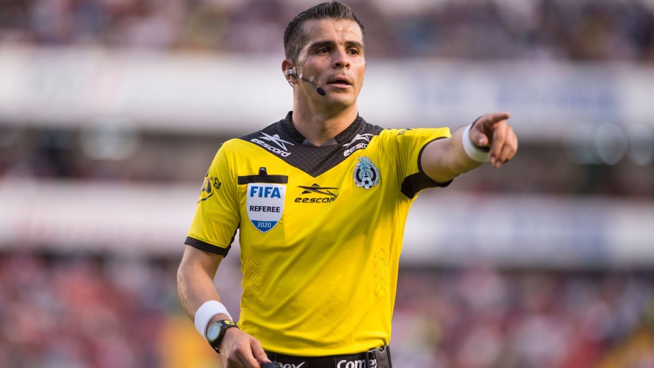 Fernando Hernández pitará el clásico Pumas vs. América - ESPN