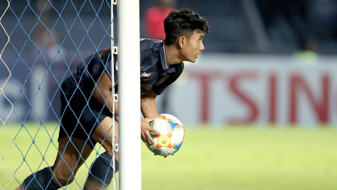 A year ago: Suphanat Mueanta makes AFC Champions League history - ESPN