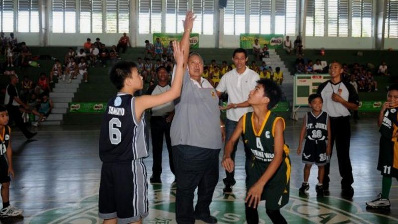 Nic Jorge, Milo BEST Center founder and veteran coach, dies at 77 - ESPN