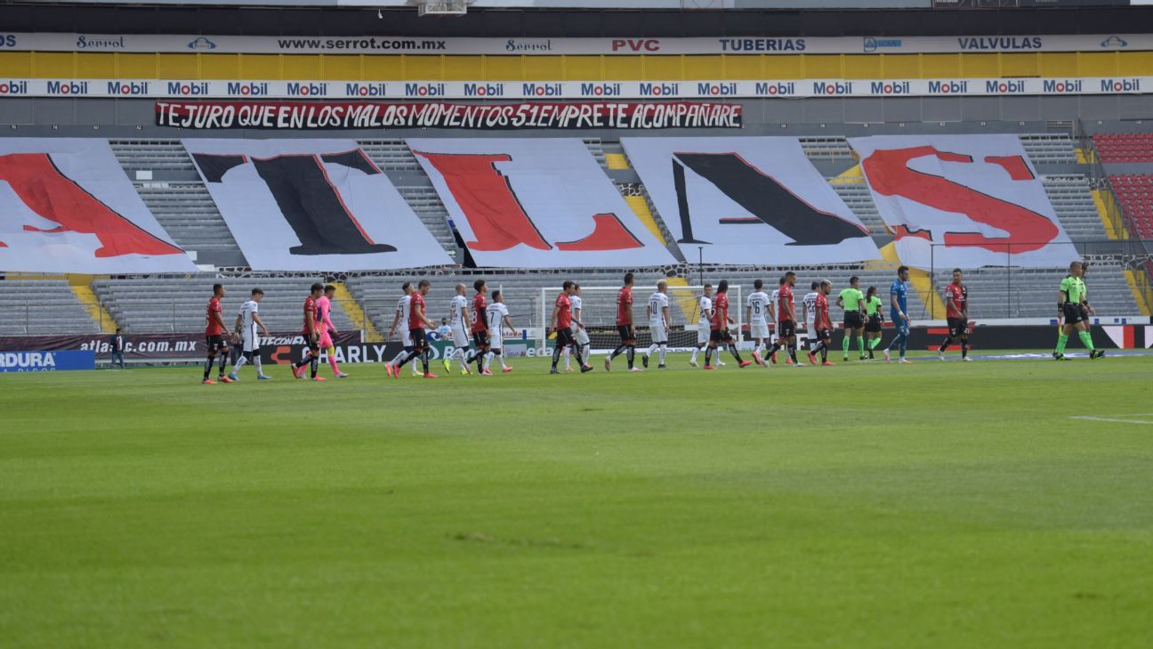 Se va la luz del partido entre Atlas y Pumas - ESPN