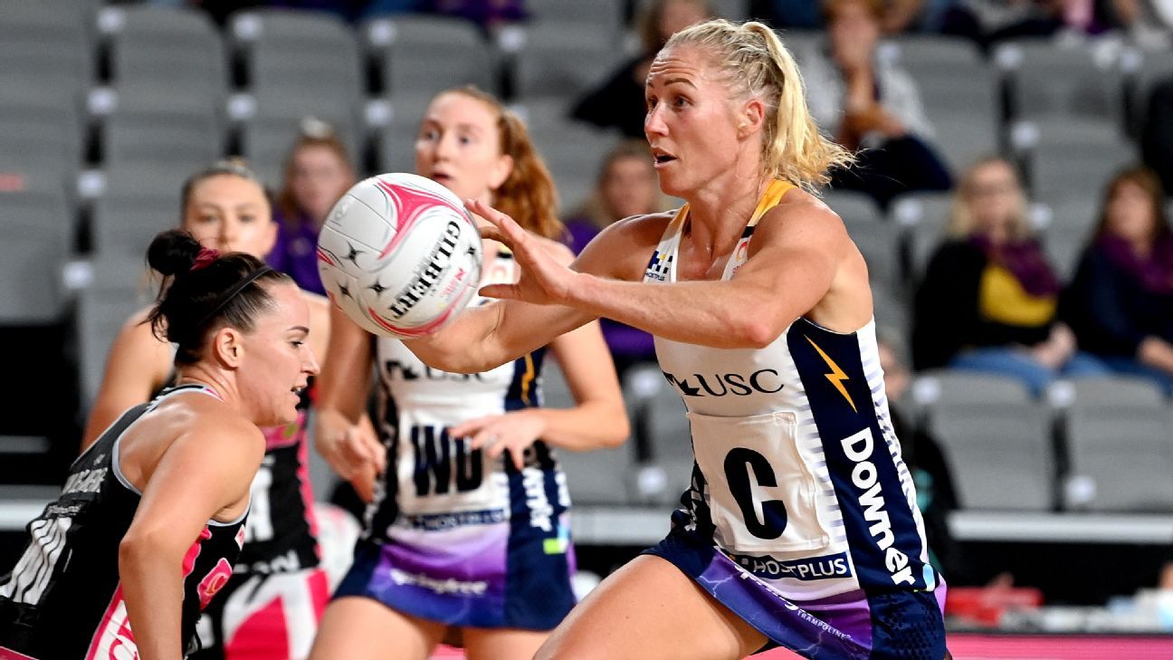 Lightning stars strike Thunderbirds for Super Netball win - ESPN