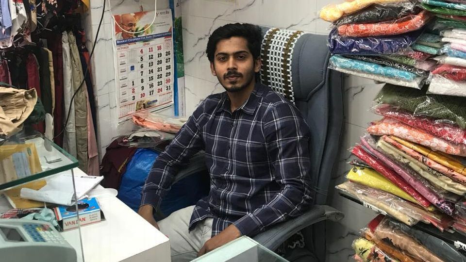 Moinuddin Amdani, the garment salesman who is India's best PES player ...