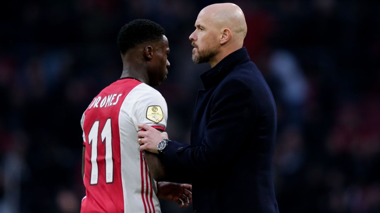 Ajax coach Ten Hag on Promes: 'We stand behind him' - ESPN