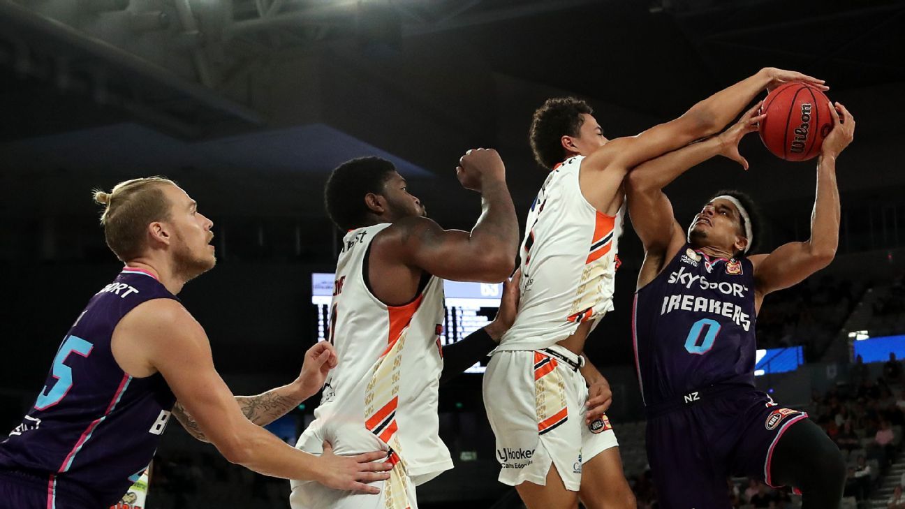 New Zealand Breakers stun Cairns Taipans late in NBL Cup - ESPN