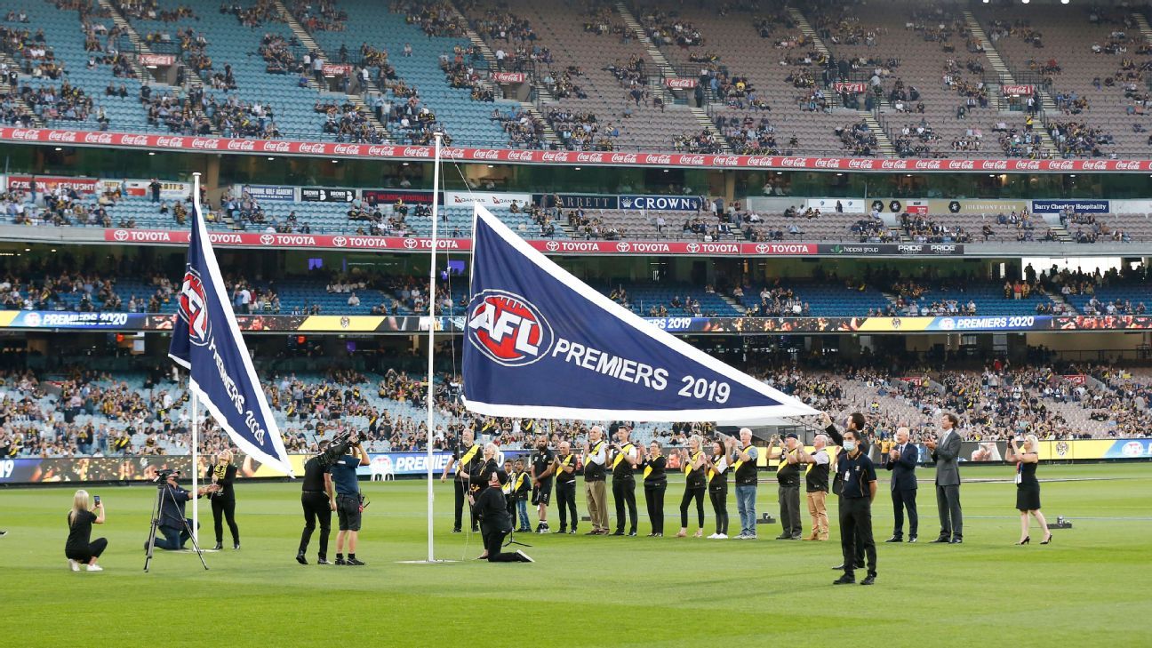 Richmond unfurl two AFL premiership flags - ESPN