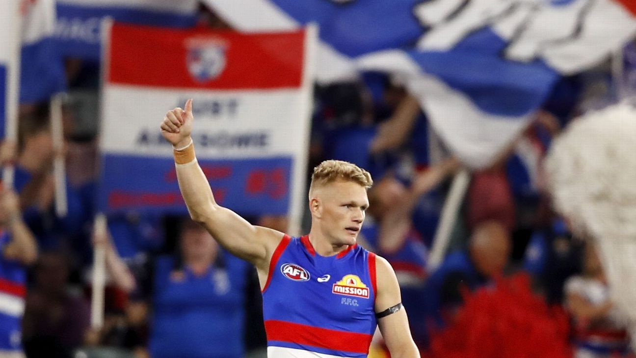 Adam Treloar's Western Bulldogs upstage Collingwood in AFL - ESPN