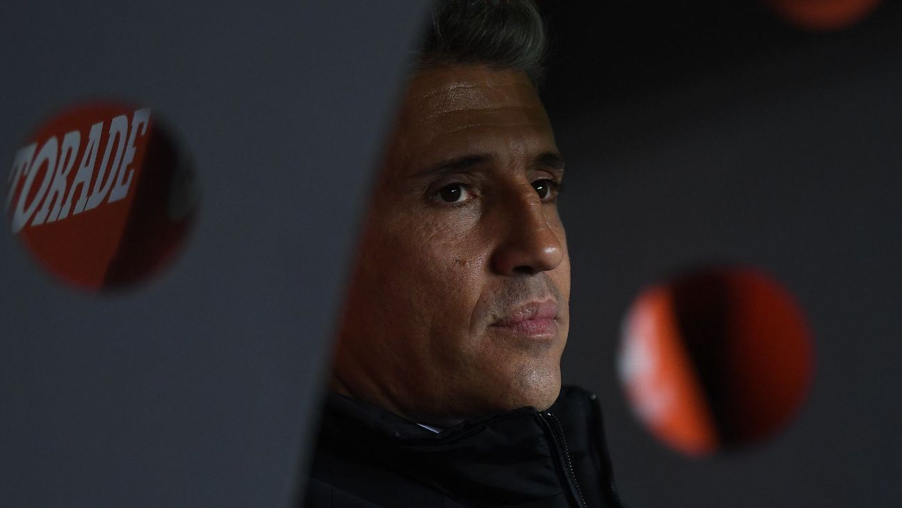 Hernán Crespo dejó de ser el entrenador del Al Ain - ESPN
