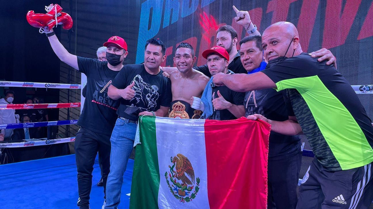 México estrena campeón mundial de boxeo con Esteban Bermúdez - ESPN