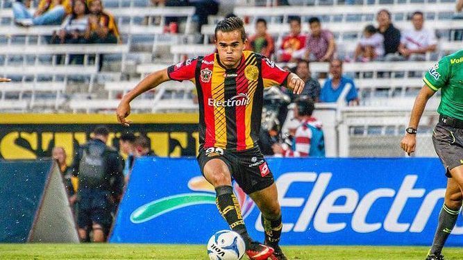 Nueva Concepción oficializa el fichaje del mexicano Daniel Guzmán Jr ...