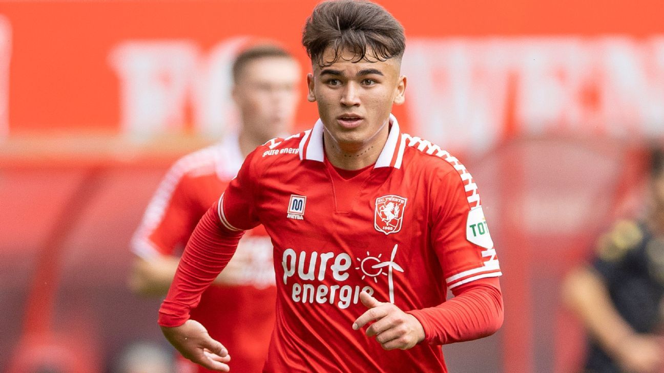 La inolvidable noche de Manfred Ugalde con el Twente de Países Bajos - ESPN