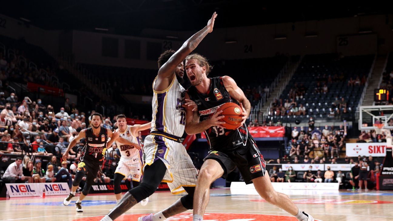 Illawarra Hawks surge past Sydney Kings in NBL derby - ESPN