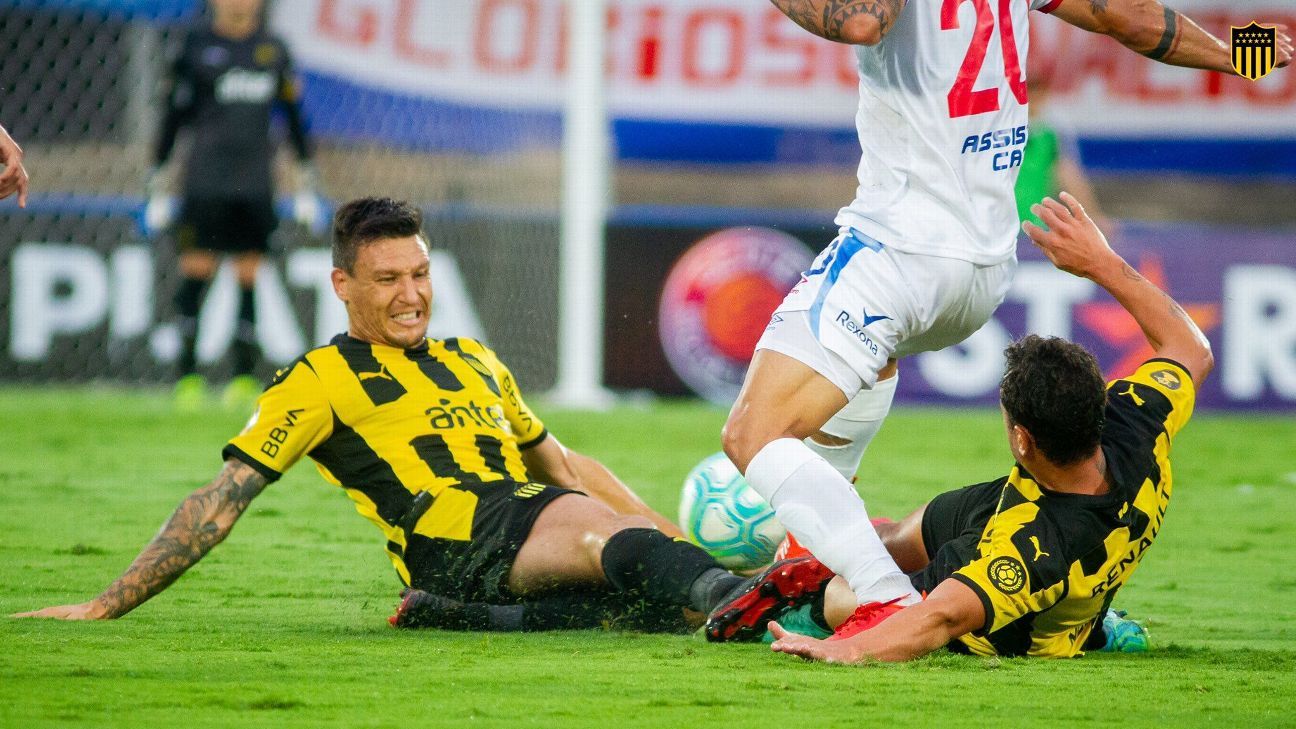 Peñarol y Nacional definieron al ganador por sorteo para conocer el futuro del cuadrangular - ESPN