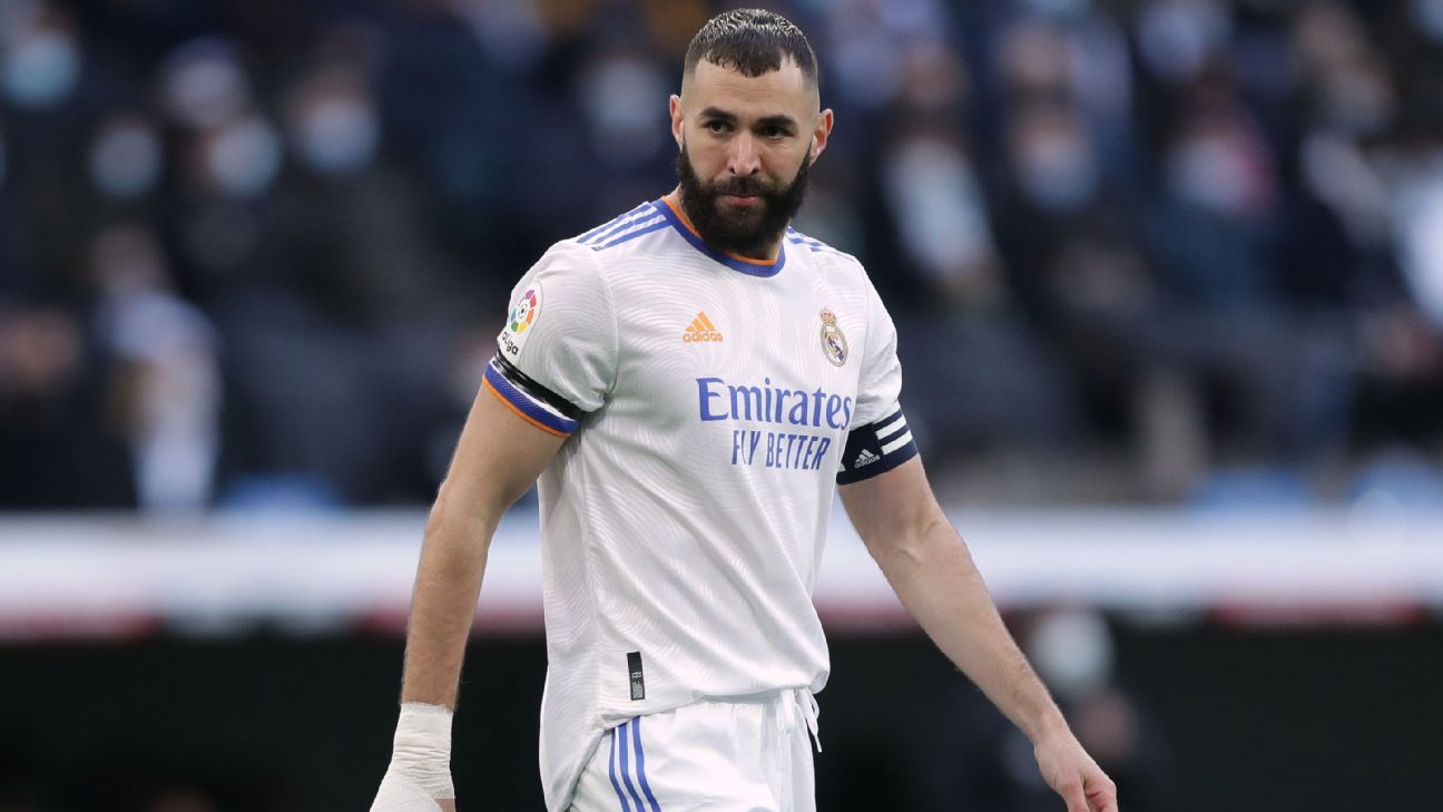 Karim Benzema sale como titular con el Real Madrid ante PSG - ESPN