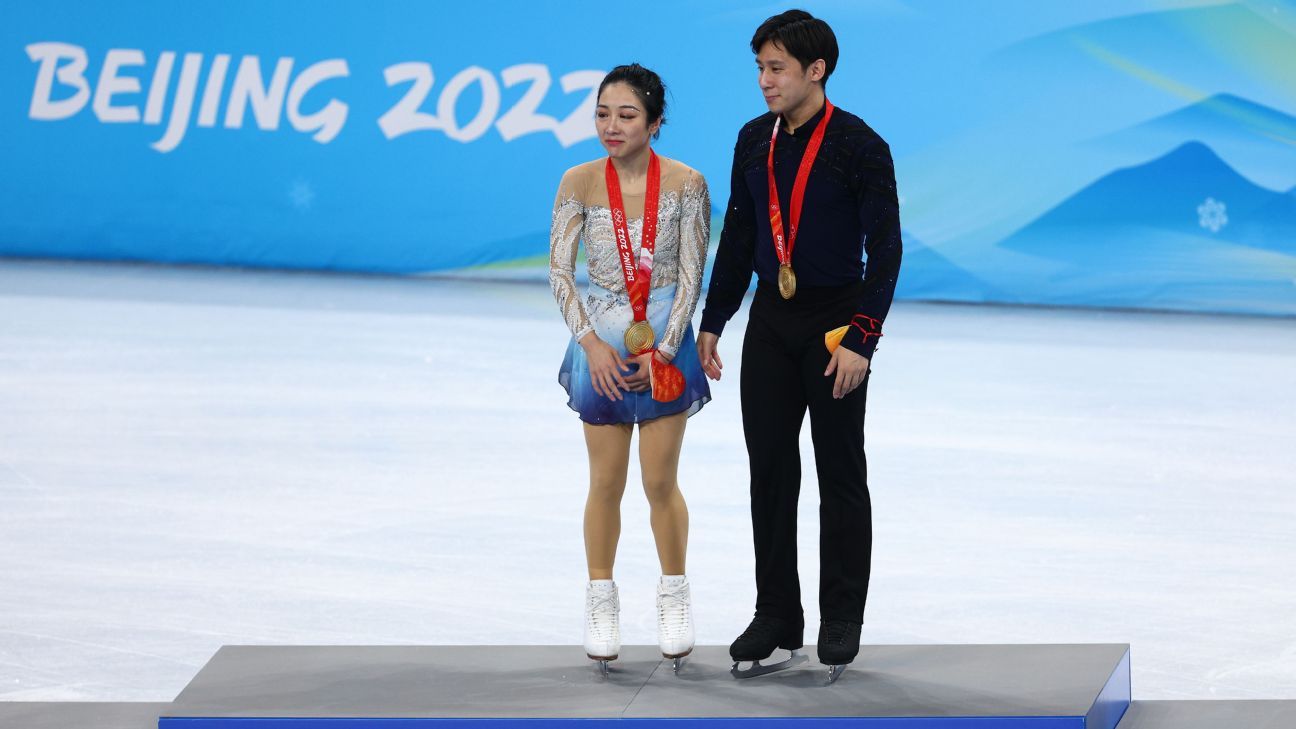 Sui Wenjing, Han Cong earn Olympic gold at last in pairs figure skating ...