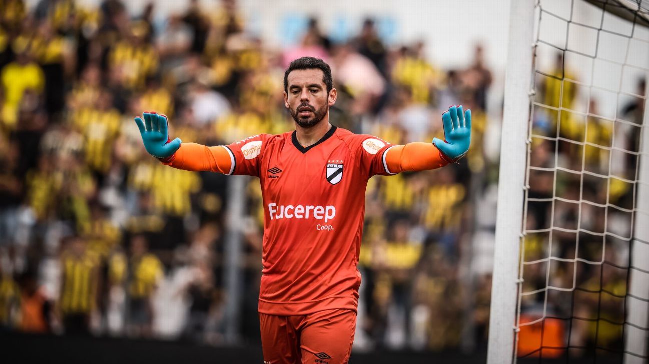Esteban Conde: "En el primer momento, me pareció penal para Peñarol" - ESPN