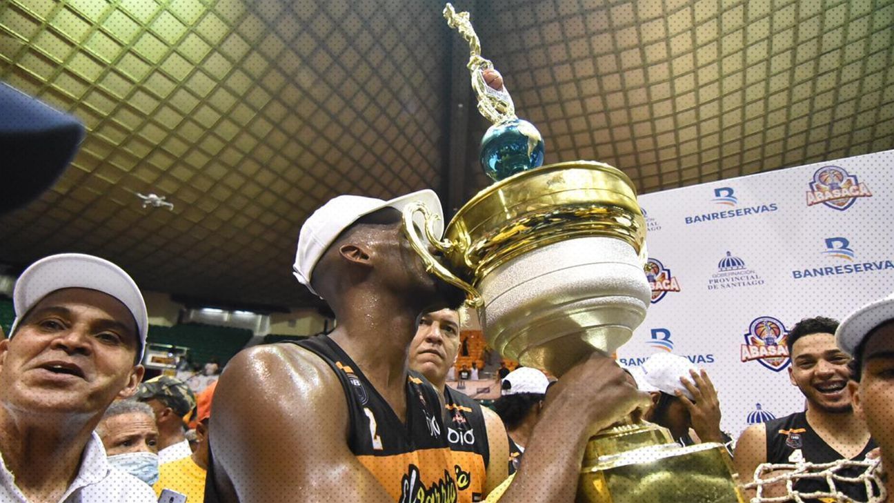 Gregorio Urbano Gilbert se corona en el baloncesto superior de Santiago ...