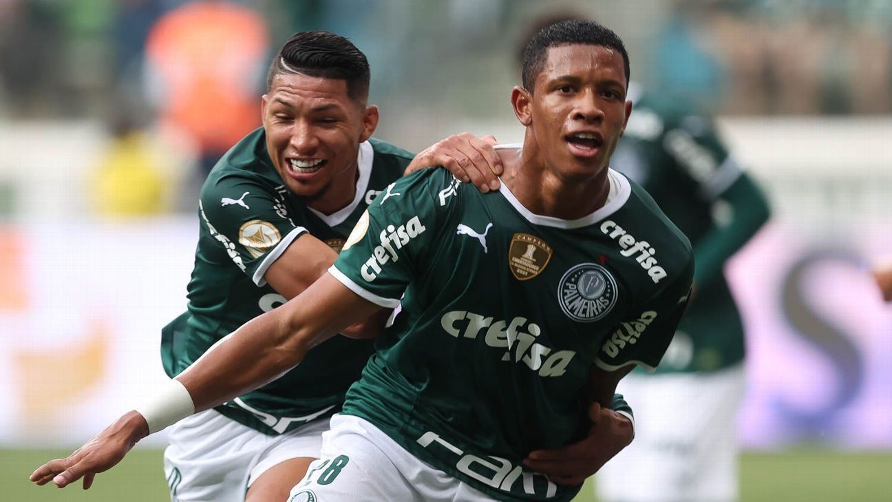 Danilo e Veiga marcam, Palmeiras vence Red Bull Bragantino em casa e ...