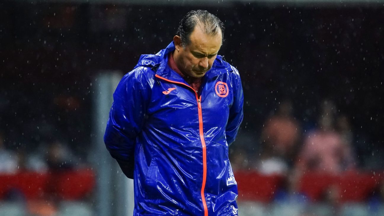 Razones por las que debe o no debe continuar Juan Reynoso en Cruz Azul ...