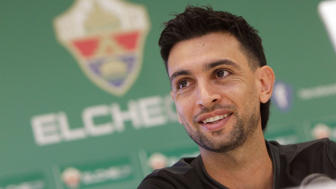 Javier Pastore renovó por una temporada con Elche - ESPN