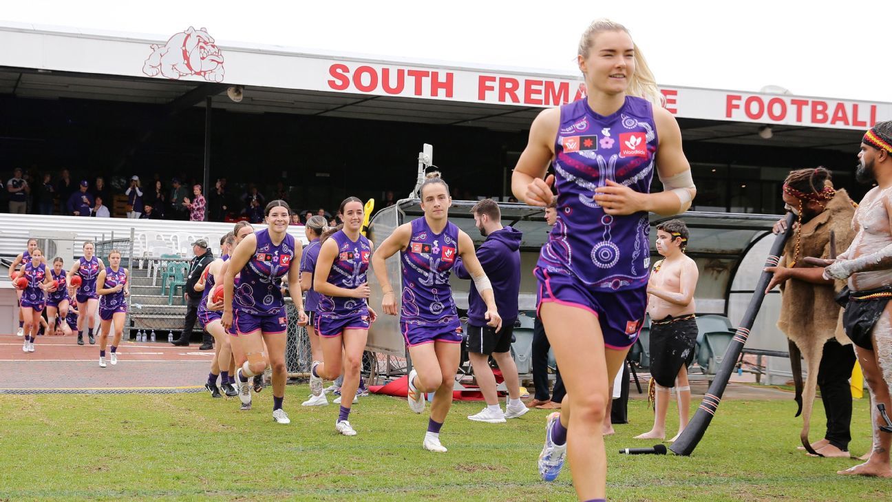 Carlton, Fremantle play out draw in AFLW - ESPN