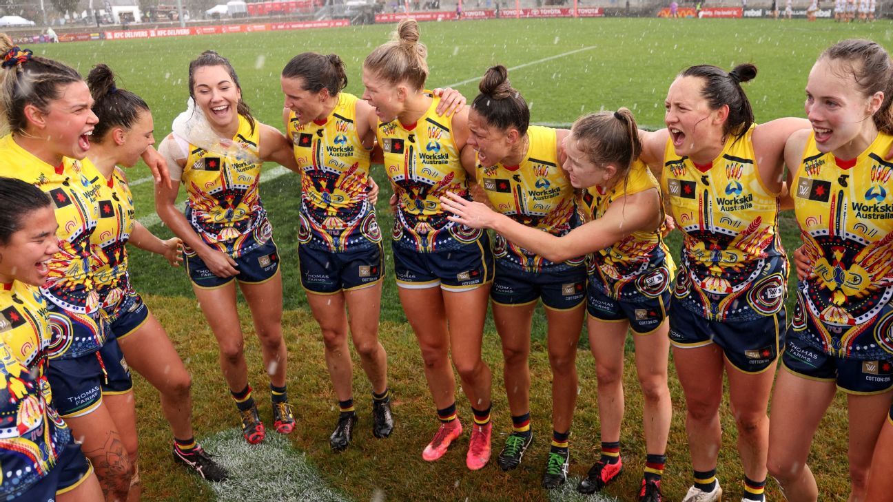 AFLW Round 4 Crows hand Pies first loss of AFLW season - ESPN