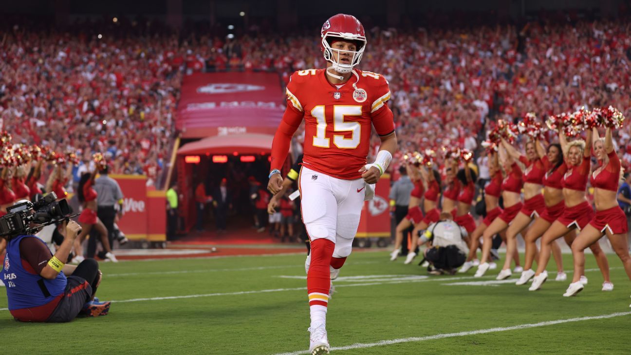 How the Chiefs have kept Patrick Mahomes happy in Kansas City - ESPN ...