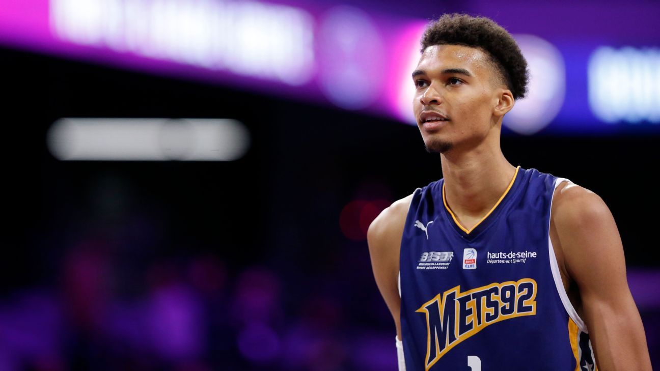 Chamado de 'alien' por LeBron James, gigante da NBA trata elogio sem ...