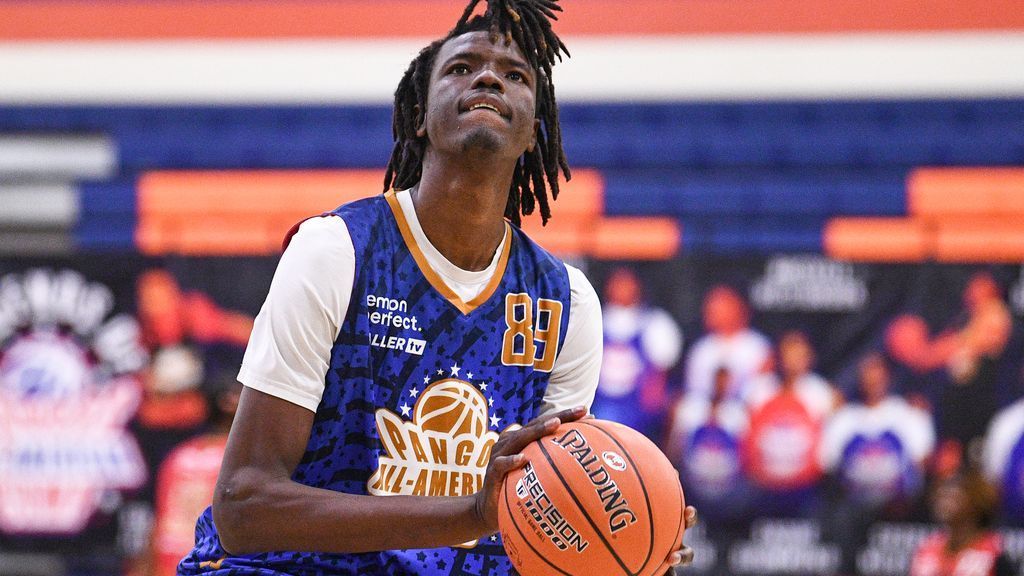 Arkansas lands 2nd men's hoops top-25 prospect in Baye Fall - ESPN
