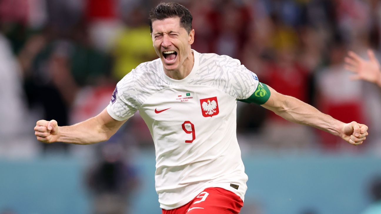 Lewandowski ends World Cup goal drought as Poland claim vital win vs ...