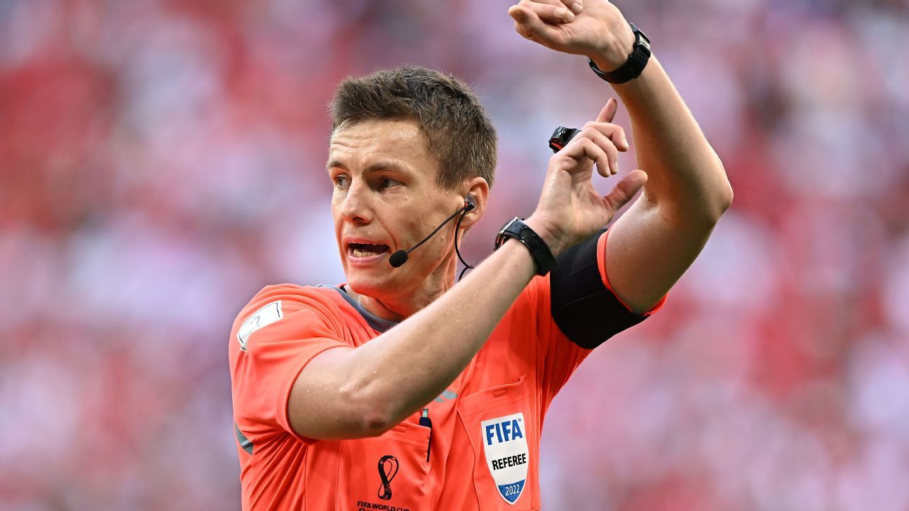 El alemán Daniel Siebert será el árbitro del partido de Uruguay ante ...