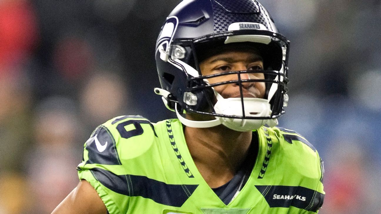 Tyler Lockett se rompió un dedo durante el juego de Seattle contra ...
