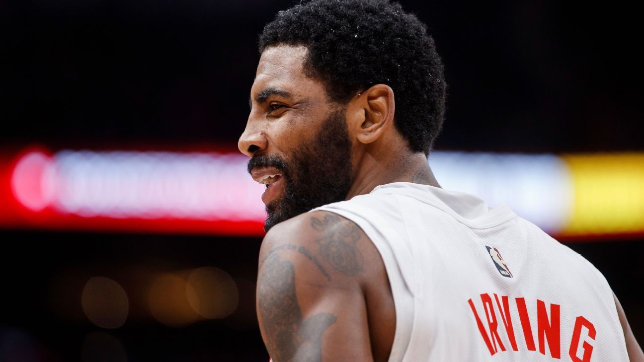 Nets' Kyrie Irving (calf tightness) misses rout of Warriors - ESPN