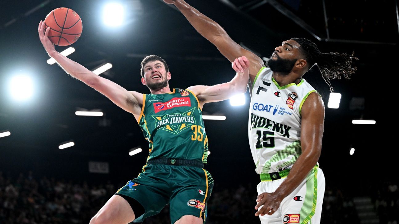 NBL Round 13 Tasmania JackJumpers defeat South East Melbourne Phoenix ...