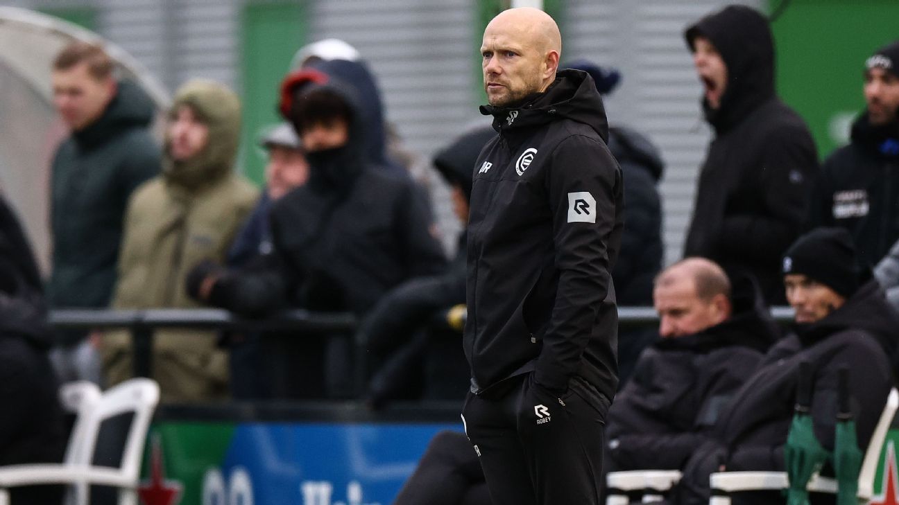 Van Der Ree maakt het seizoen af als hoofdtrainer FC Groningen - ESPN