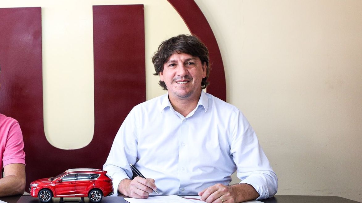 Jean Ferrari habló sobre situación de Bruno Sepúlveda y posible llegada ...