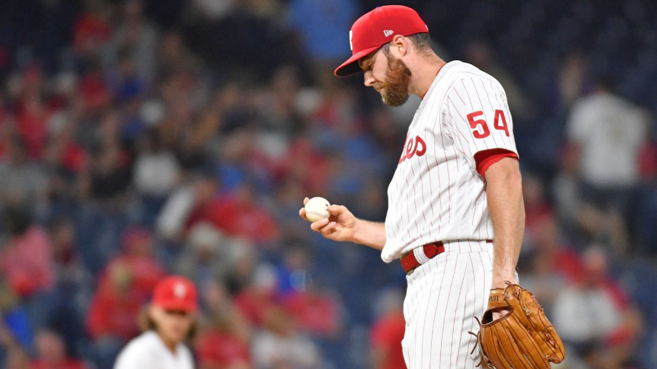 Mets claim reliever Sam Coonrod off waivers from Phillies - ESPN