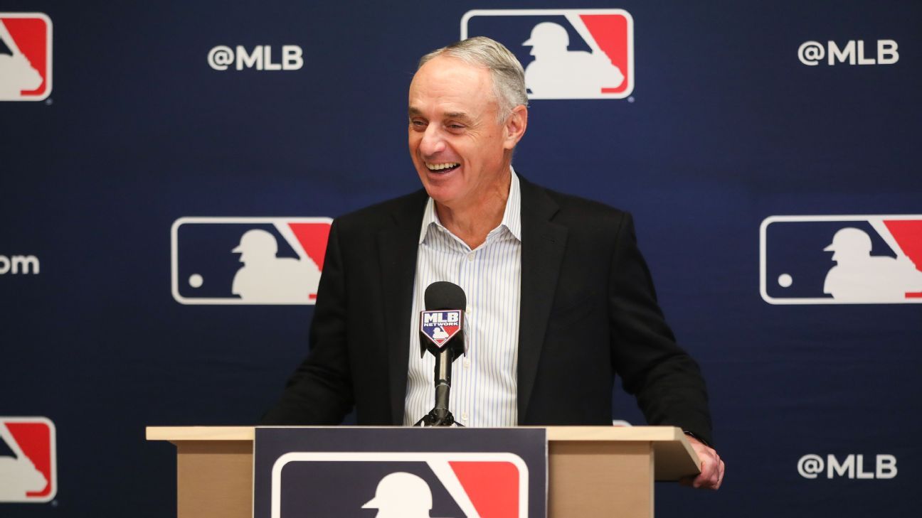 Fuente: MLB hará permanente regla de corredor en entrada extra - ESPN