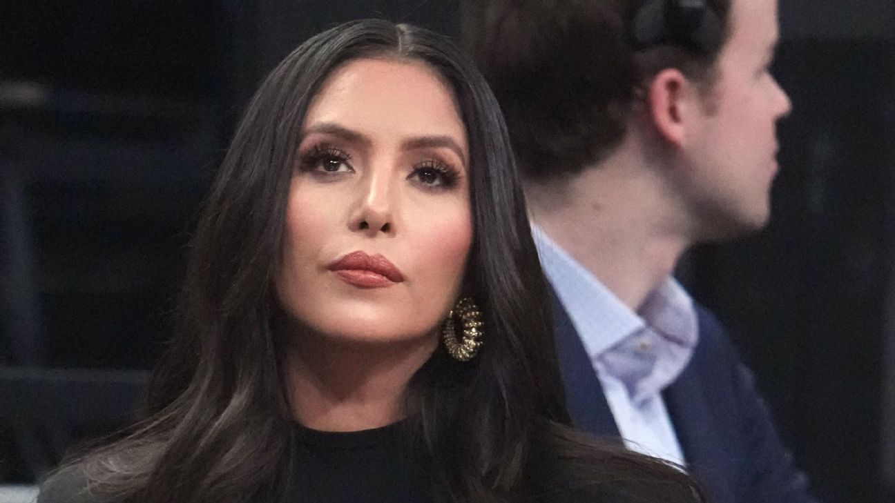 Vanessa Bryant Settles Crash Photos Suit For 28 85 Million Espn